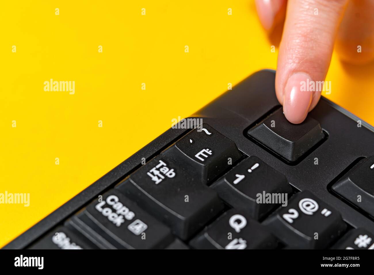 Hands Pointing Pressing Computer Keyboard Keys Typewriting New Ideas ...