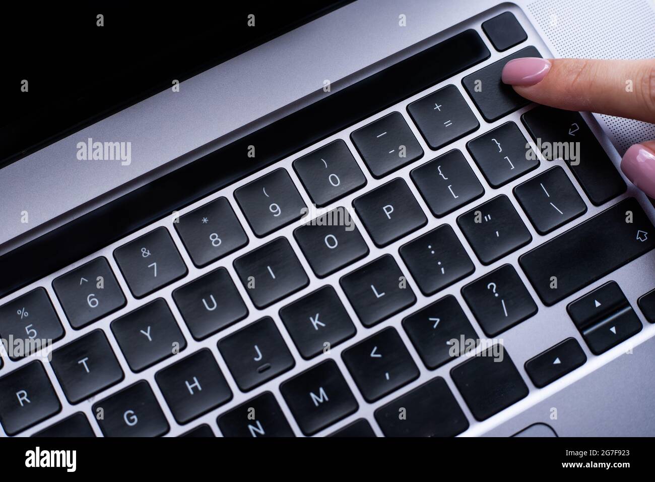 Hands Pointing Pressing Computer Keyboard Keys Typewriting New Ideas ...