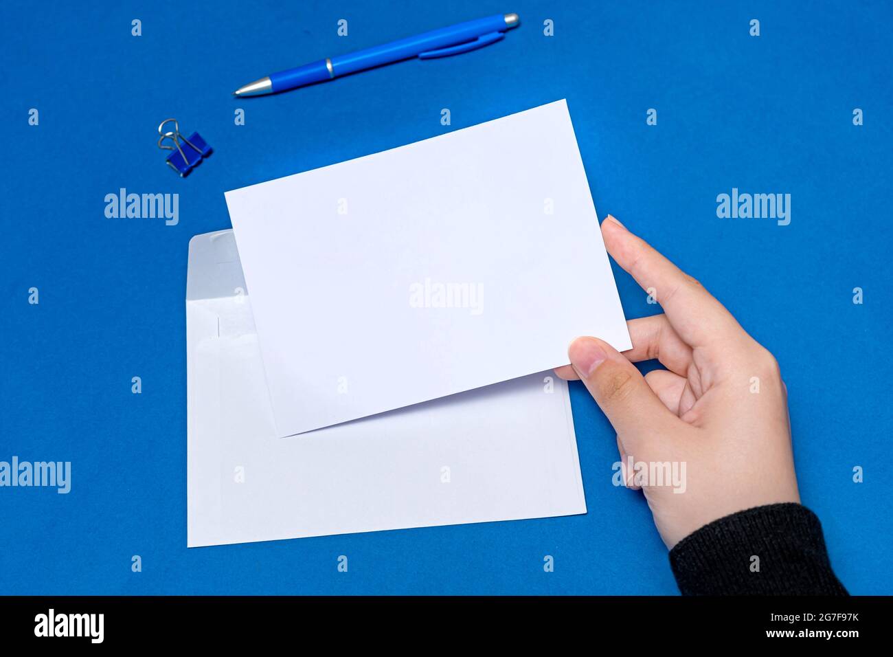 Woman Hand Holding Blank Notes Writing New Messege Updates Ideas. Lady ...