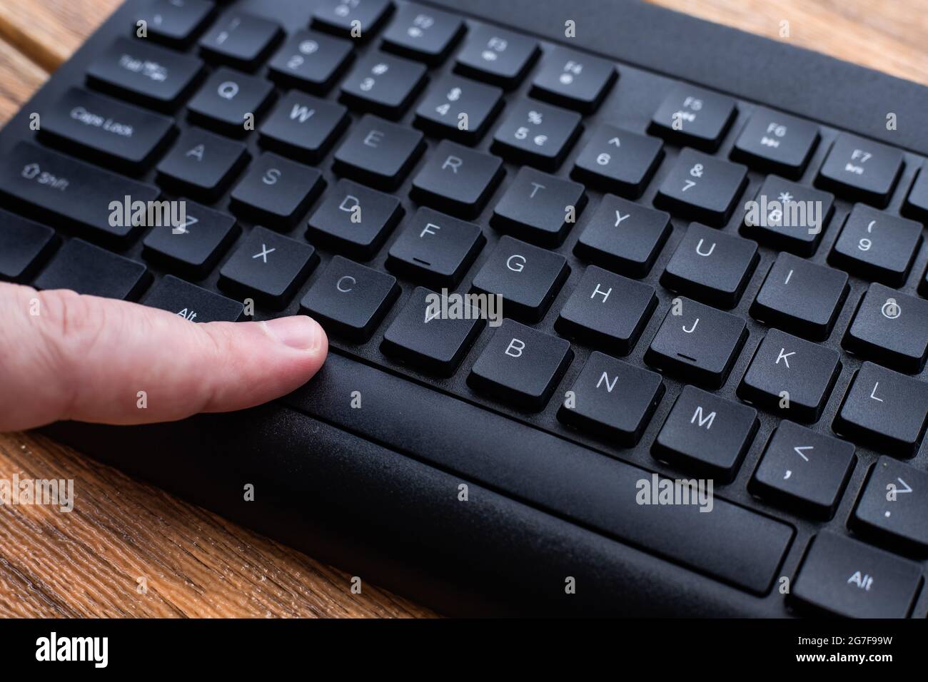 Hands Pointing Pressing Computer Keyboard Keys Typewriting New Ideas ...
