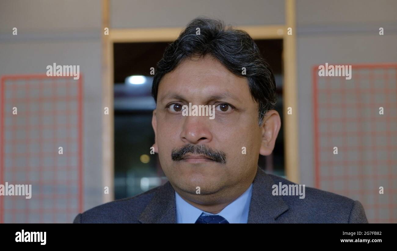Portrait of a South Asian man from India Stock Photo - Alamy