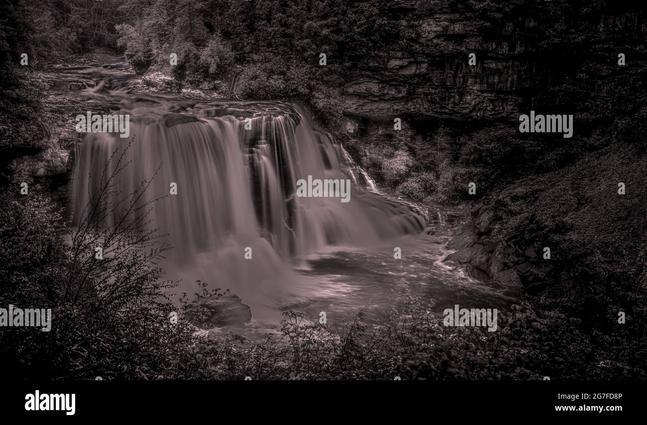 Black waterfalls wv hi-res stock photography and images - Alamy