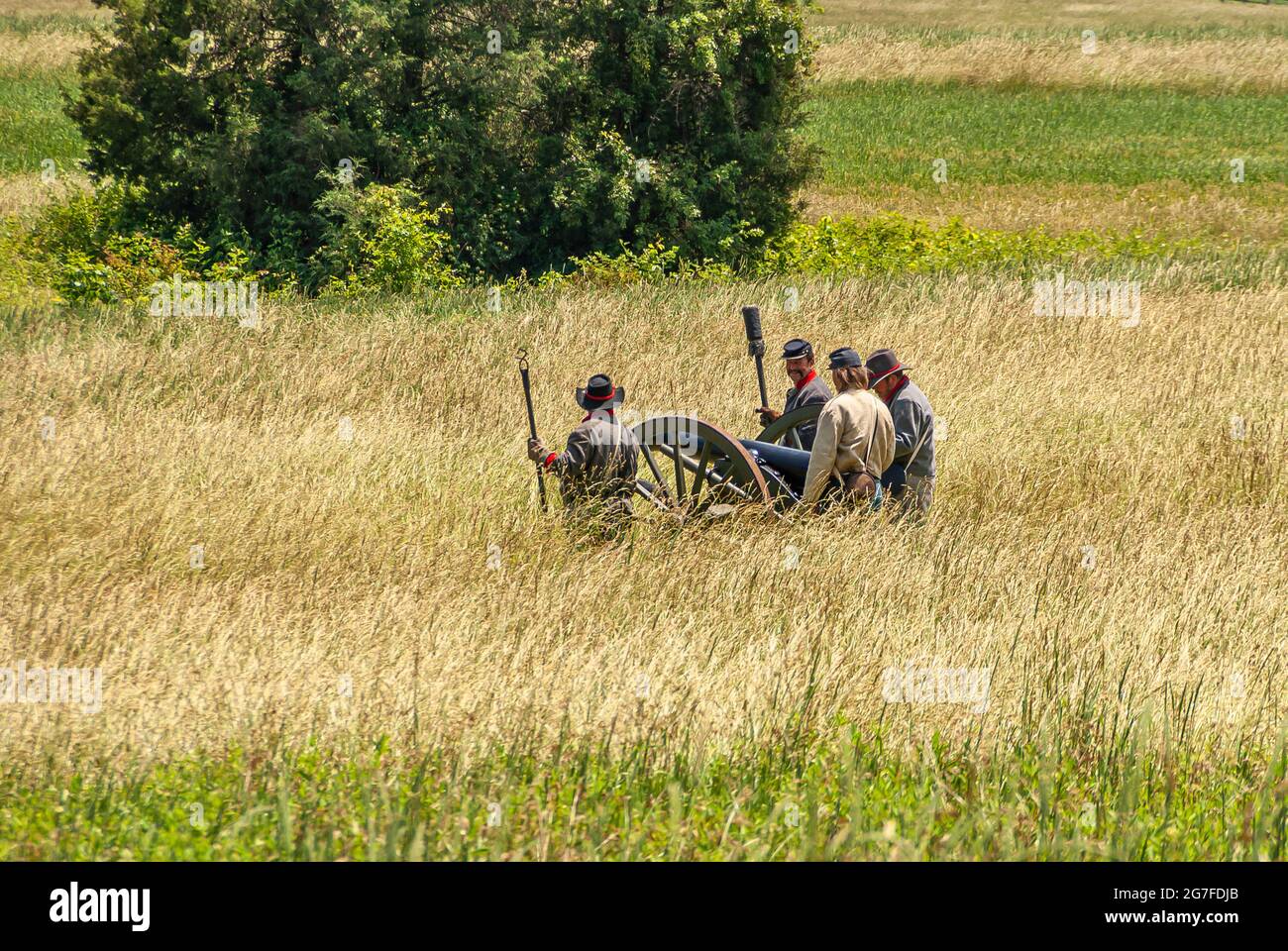 War scenery hi-res stock photography and images - Alamy