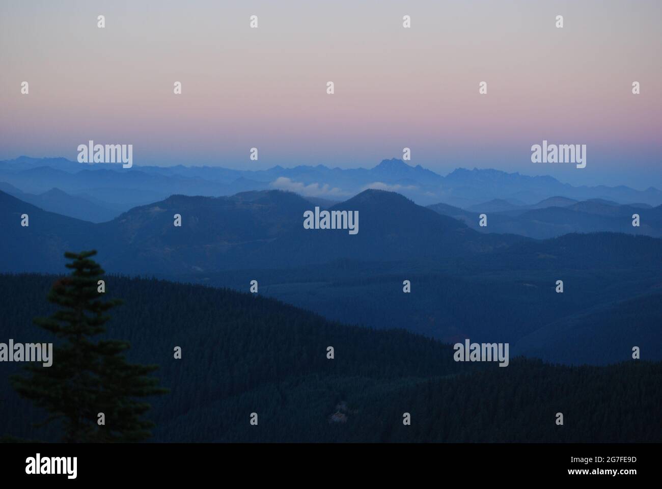 Washington state forest fire hi-res stock photography and images - Alamy