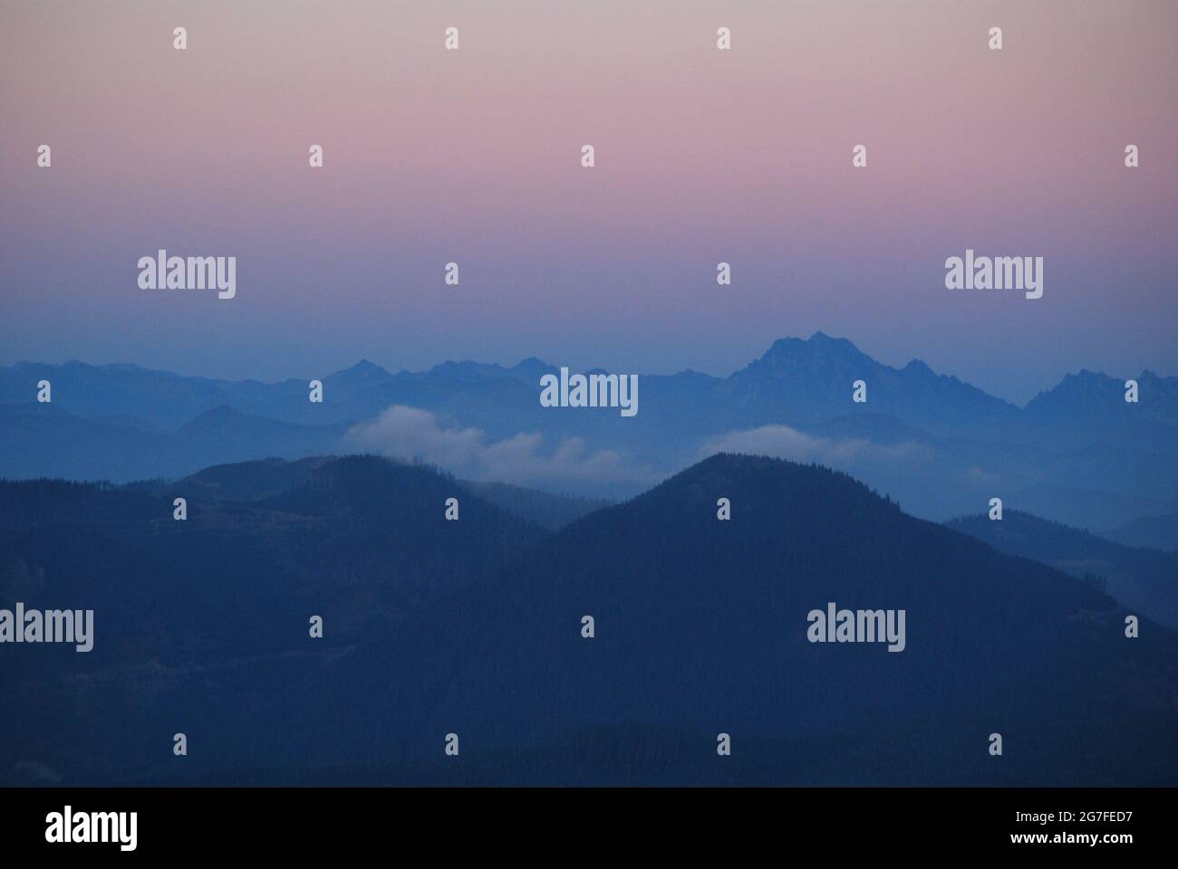 Washington state forest fire hi-res stock photography and images - Alamy