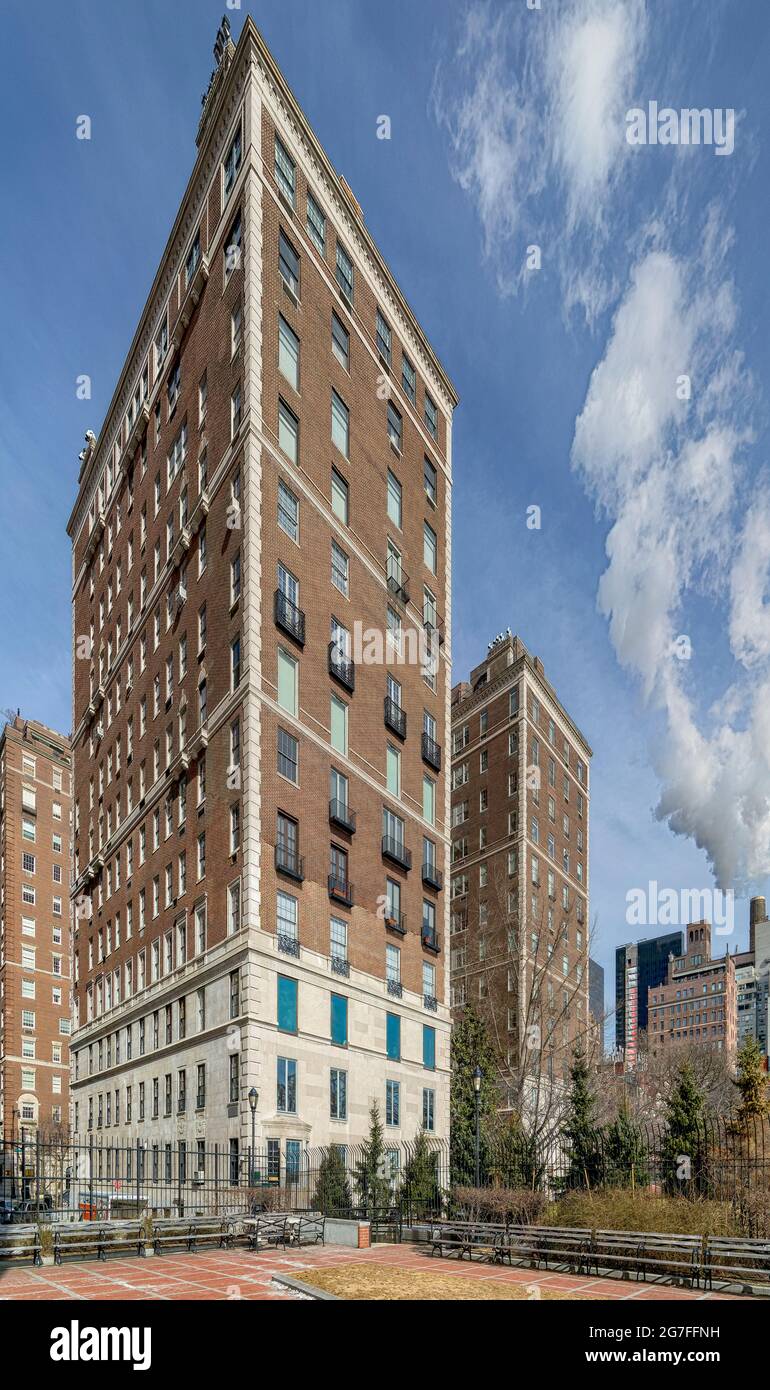 1 Sutton Place South is a luxury apartment building designed by Rosario ...