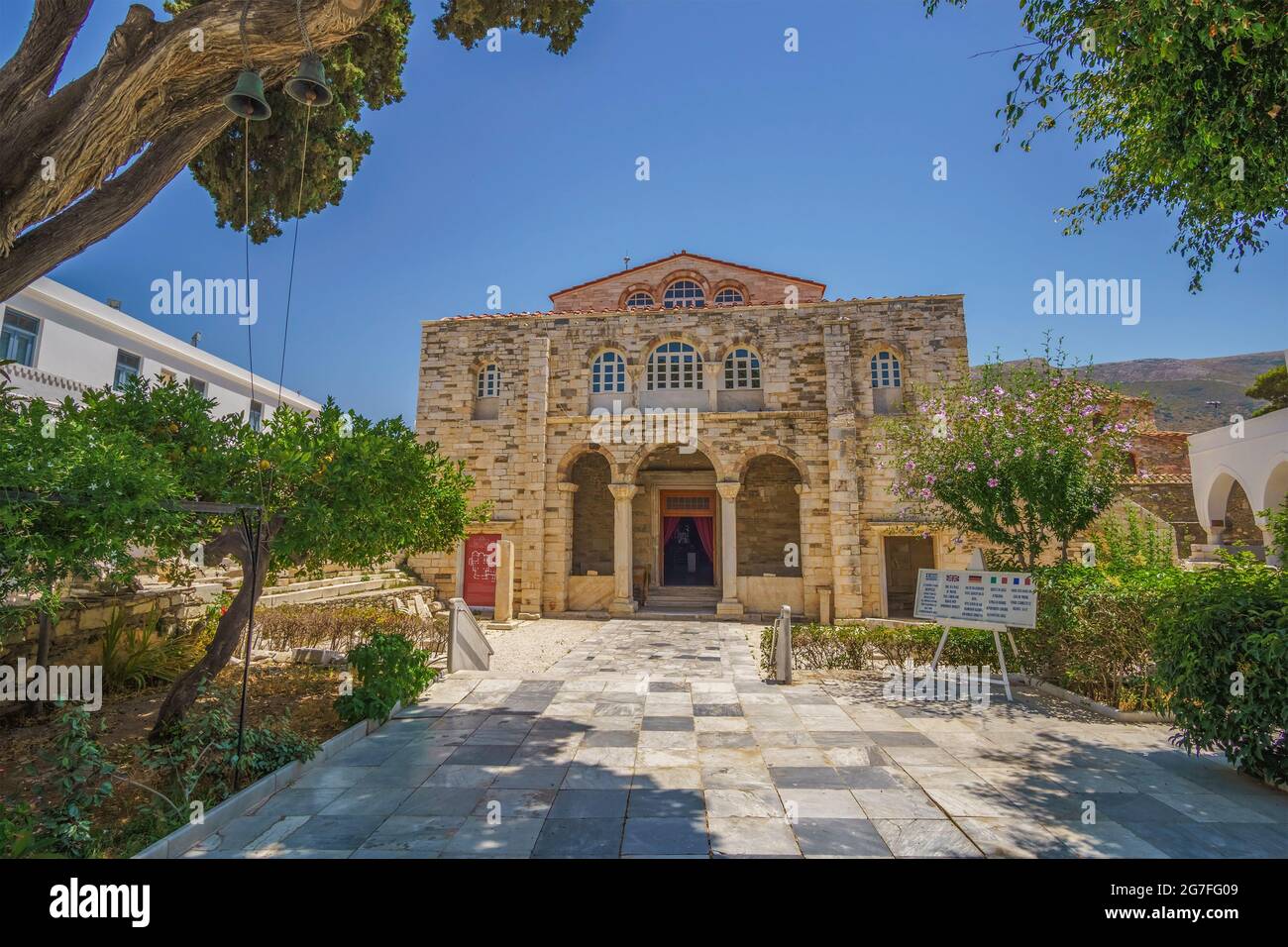 PARIKIA -GREECE, JUNE 2017: Panagia Ekatontapyliani or Church of 100 ...