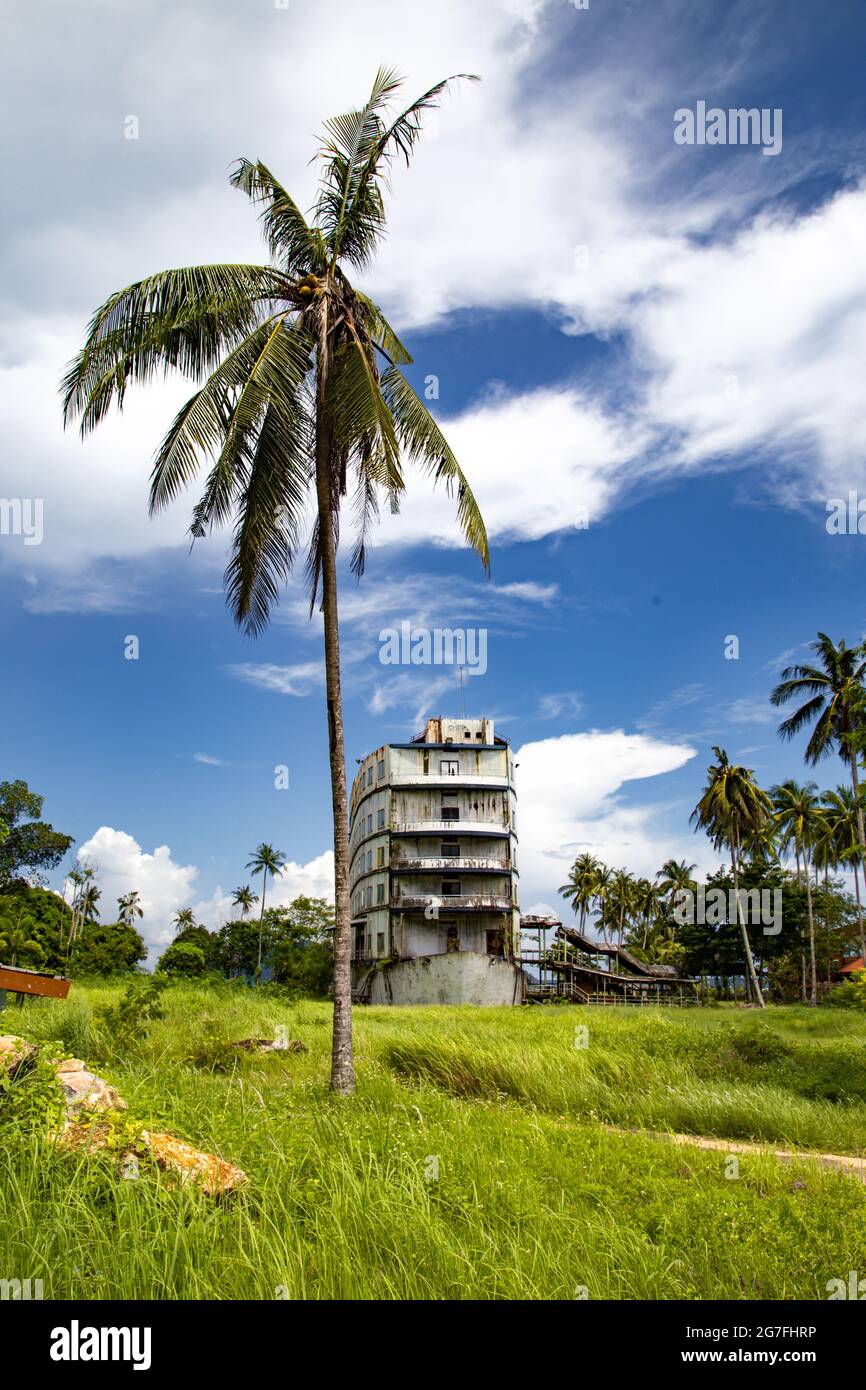Abandoned Boat Chalet, Ghost Ship in Grand Lagoona, Koh Chang, Trat ...
