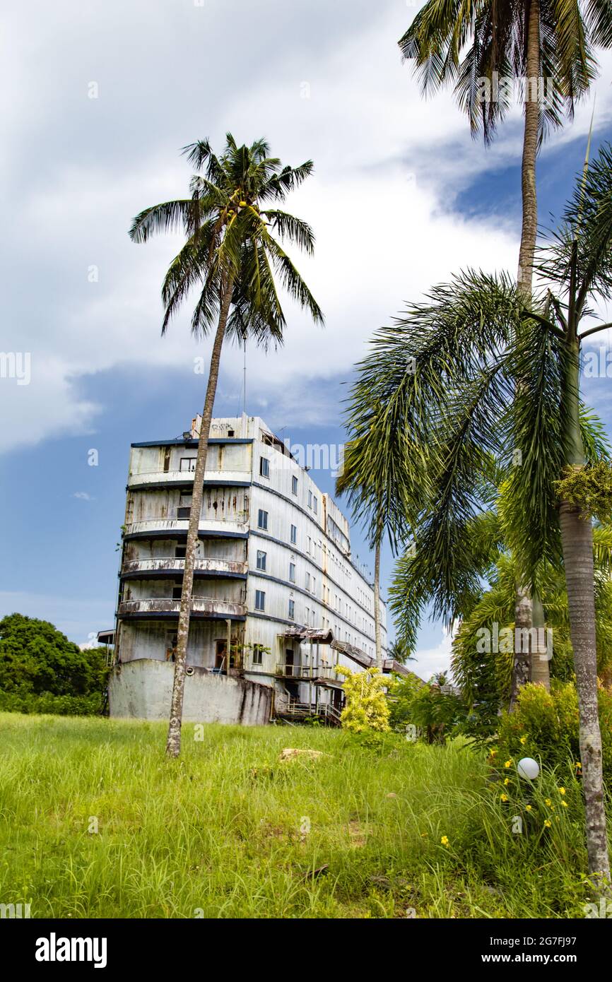 Abandoned Boat Chalet, Ghost Ship in Grand Lagoona, Koh Chang, Trat ...