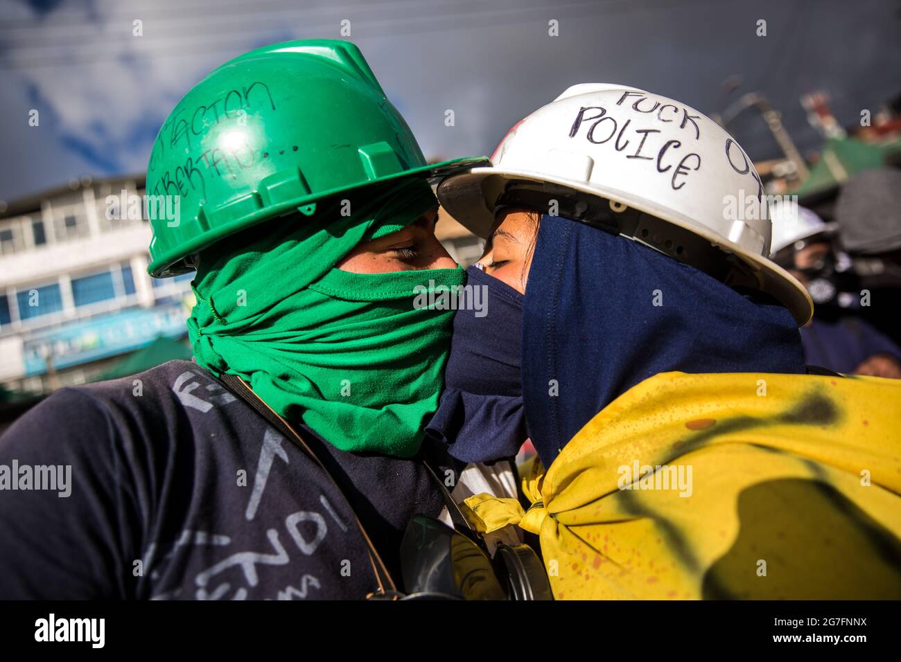 Kissing Police High Resolution Stock Photography and Images - Alamy