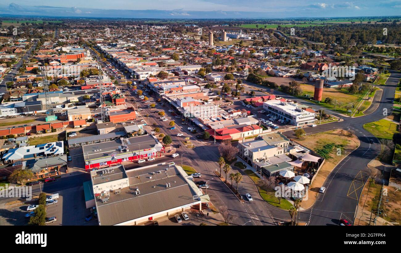 Cars street australia aerial hi-res stock photography and images - Alamy