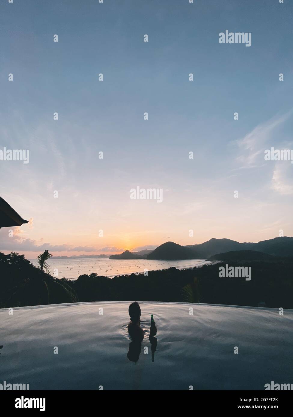 Infinity pool view during sunset hi-res stock photography and images ...