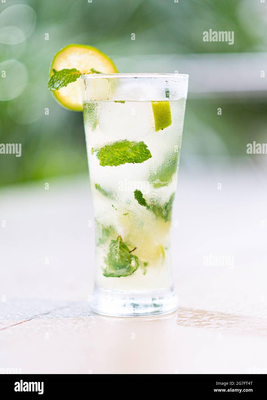 Mojito bar hi-res stock photography and images - Alamy
