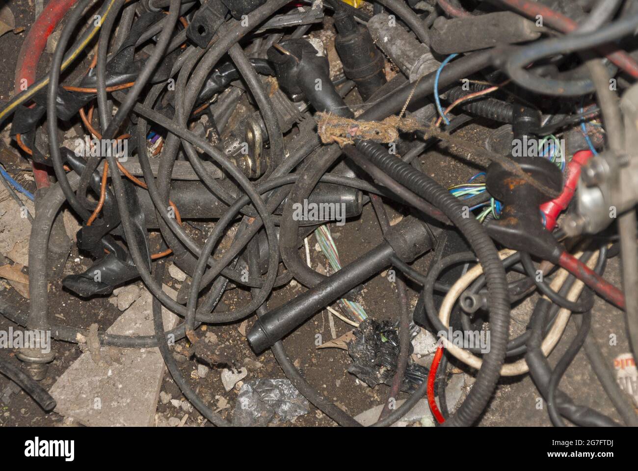 Group of electronic car garbage Stock Photo - Alamy