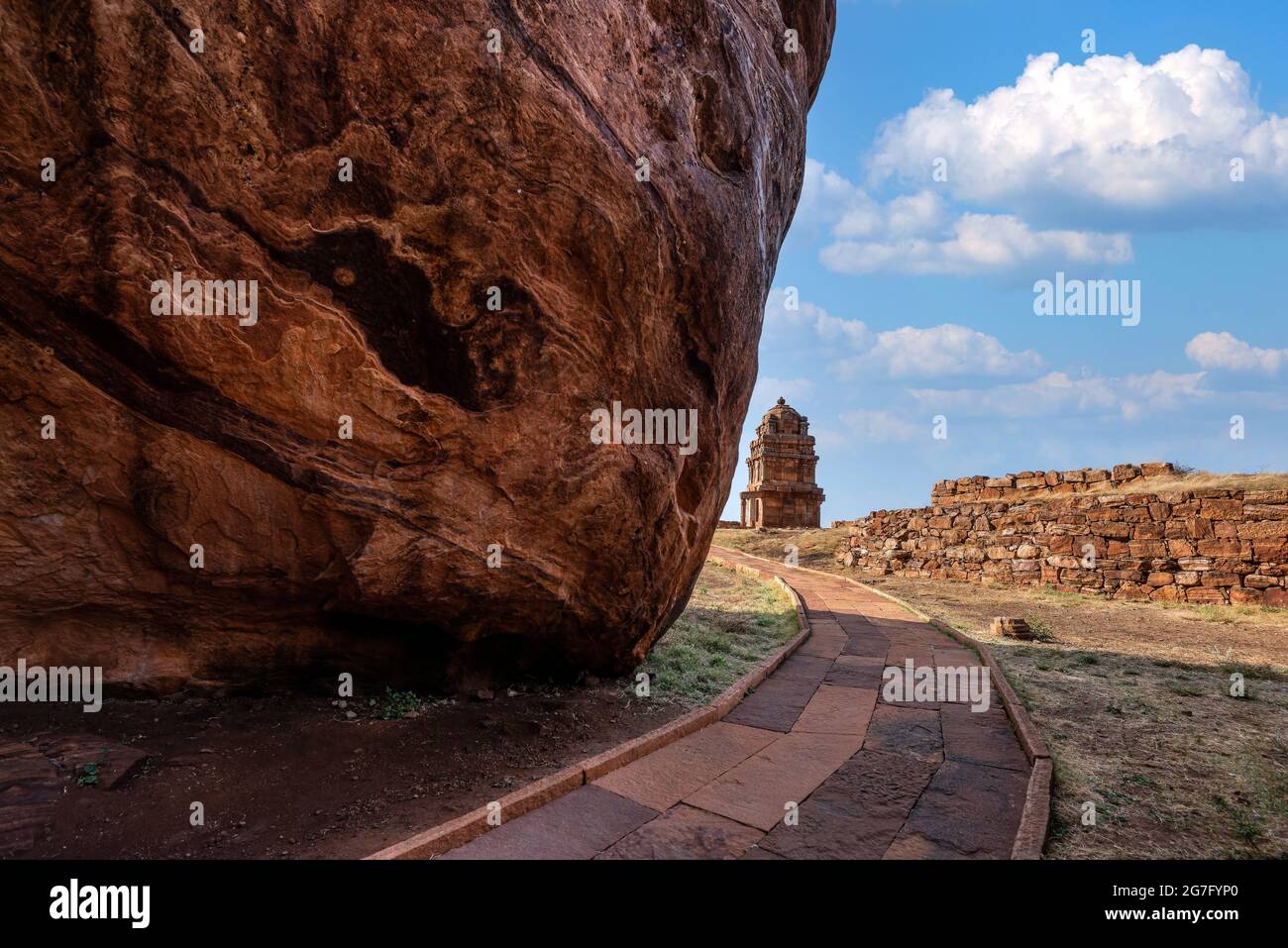 Path through steep cliffs, Entrance for lower and upper Shivalaya in ...