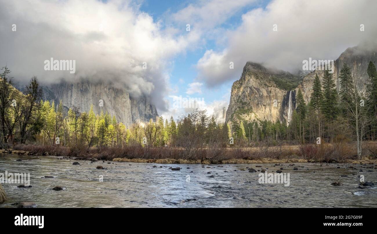 Wide view yosemite falls merced hi-res stock photography and images - Alamy