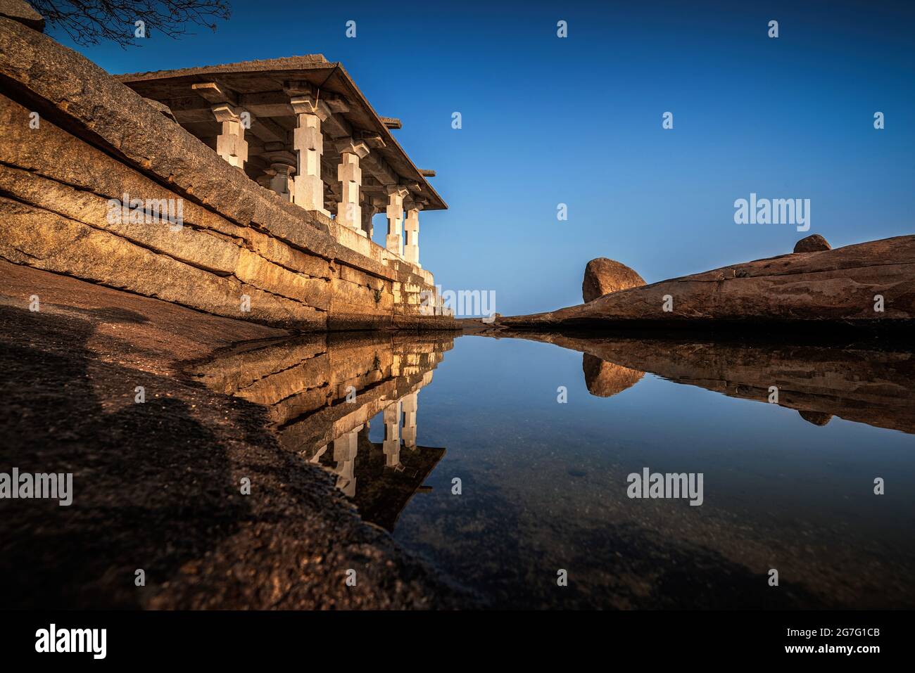Beautiful ancient architecture of temples on Hemakuta Hill in Hampi ...