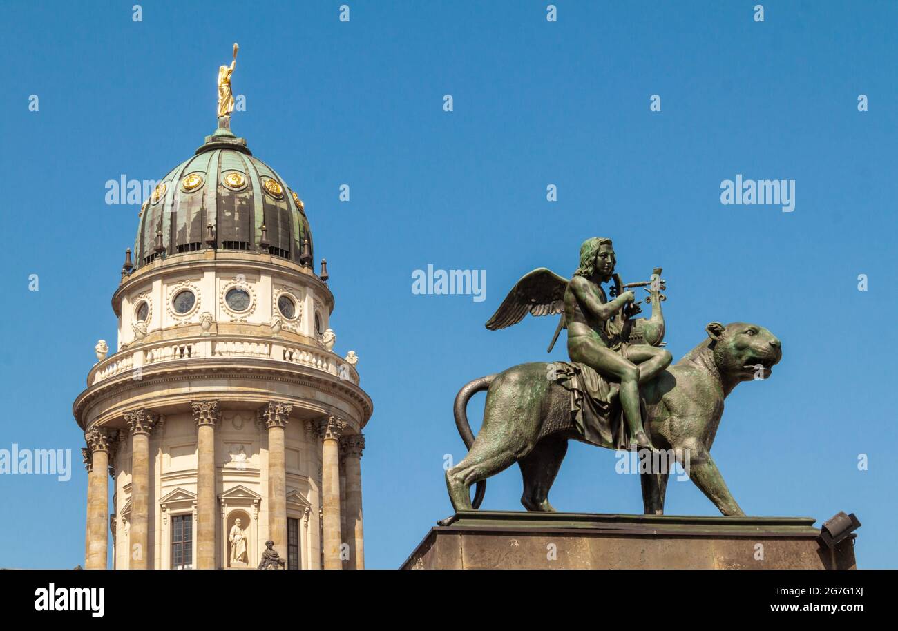 Tower and cupola of the French Dome with staue Stock Photo - Alamy