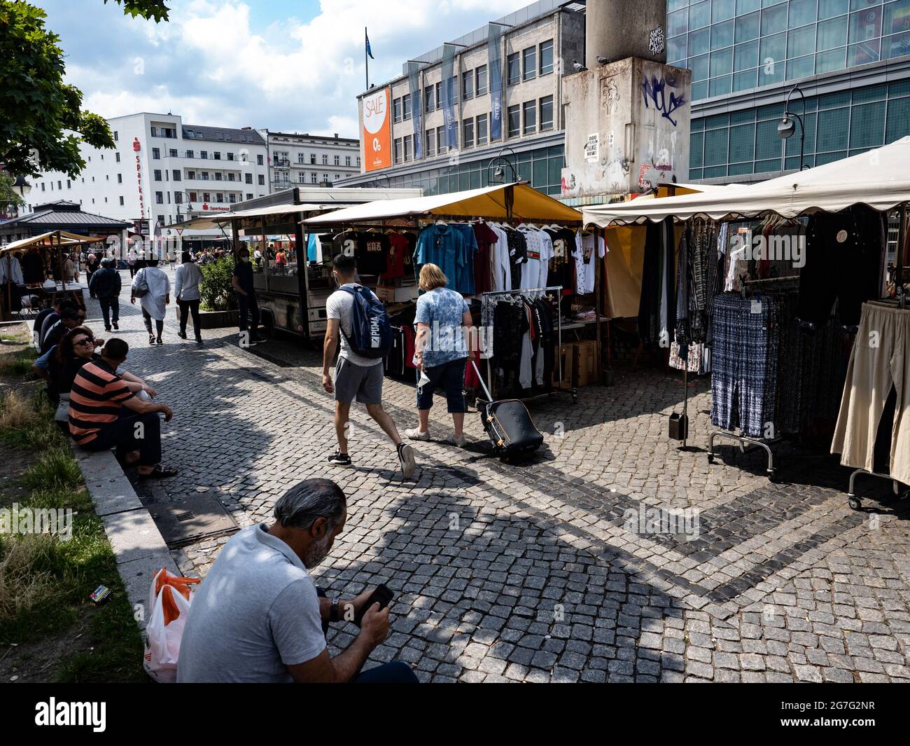 Market at hermannplatz hi-res stock photography and images - Alamy