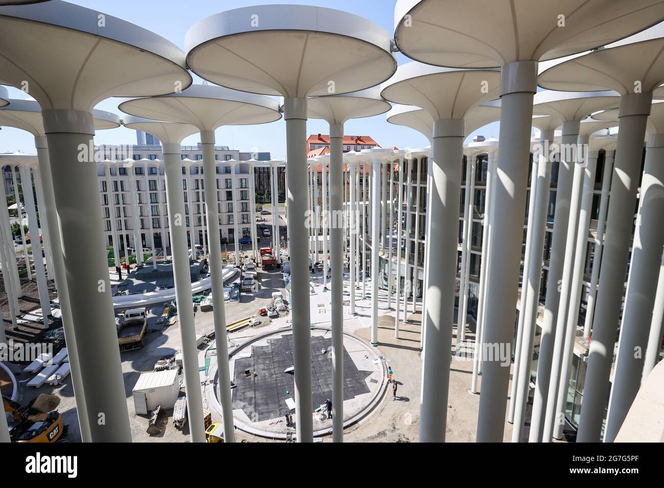 Work progress administration hi-res stock photography and images - Alamy
