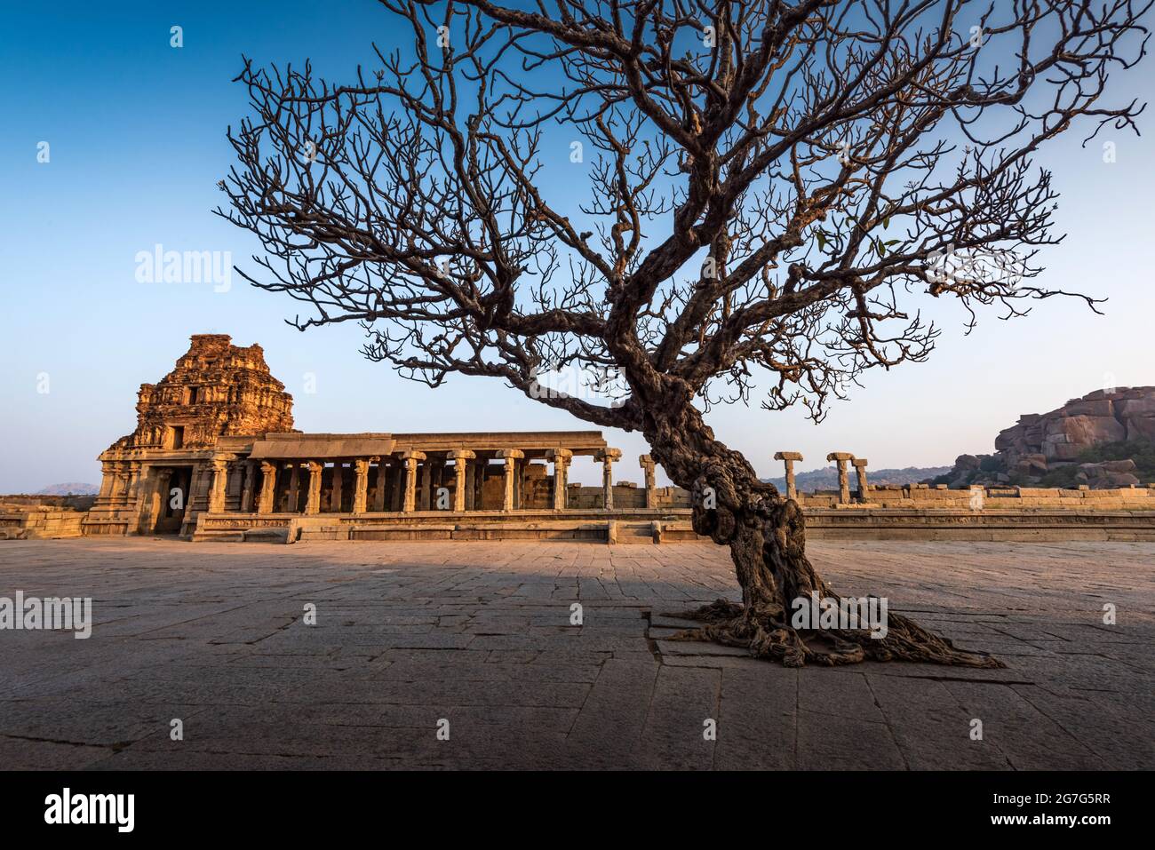 Hampi, Karnataka, India - January 10, 2020: Vijaya Vitthala Temple ...