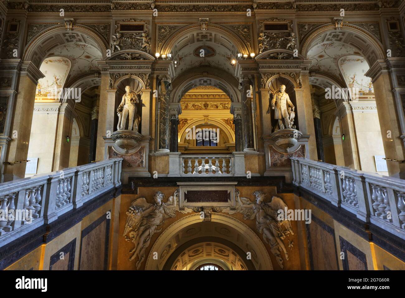 Wien, das Kunsthistorische Museum ist ein Kunstmuseum mit Gemälden in ...
