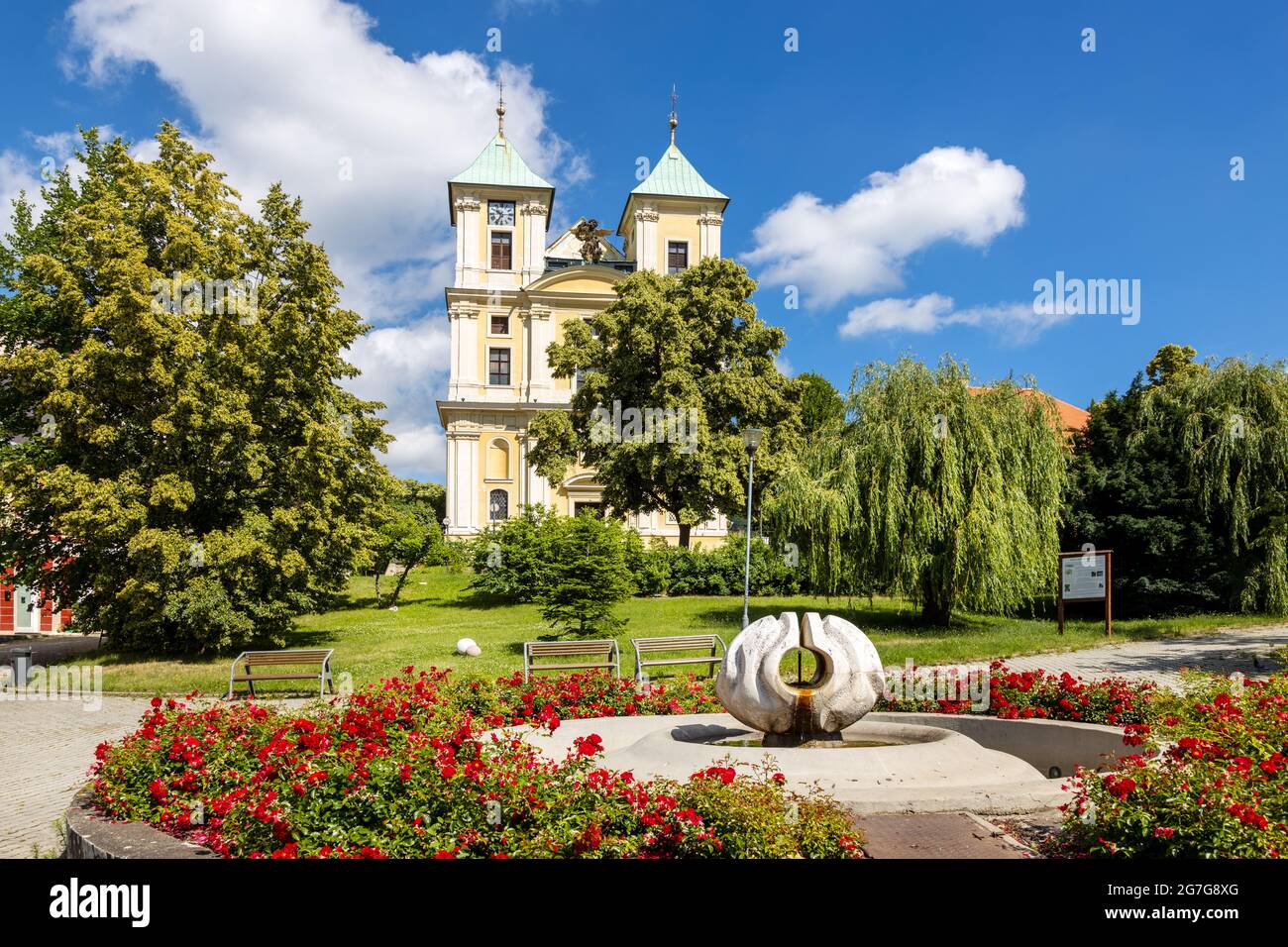 Kostel sv. Michaela archanděla, město Litvínov, Severní Čechy, Česká ...