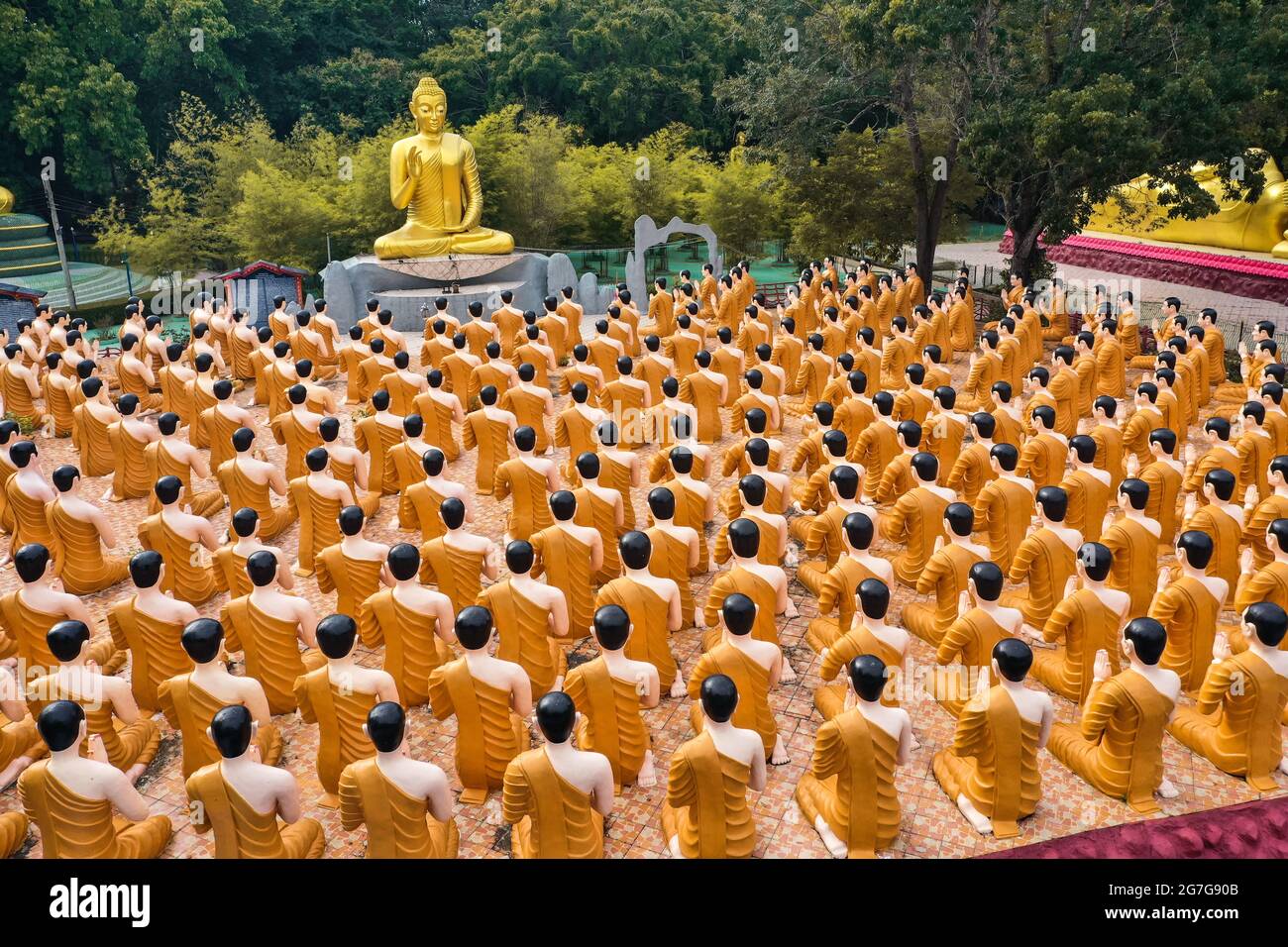 Wat Chak Yai temple, golden buddha and hundreds of monks, in ...
