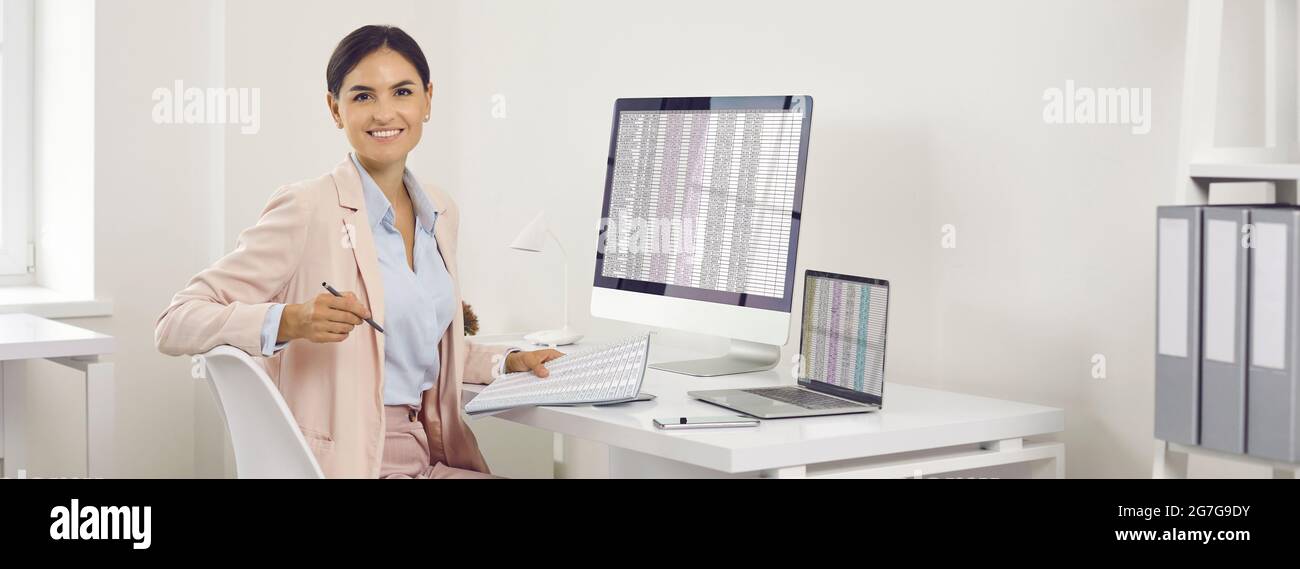 Happy using tech hi-res stock photography and images - Alamy