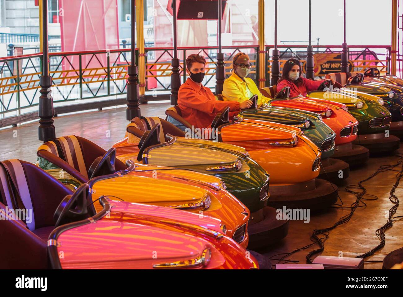 Dodgems funfair historical hi-res stock photography and images - Alamy