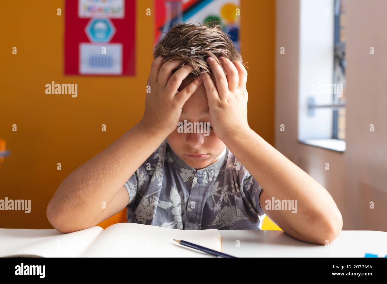 Confused student teacher hi-res stock photography and images - Alamy