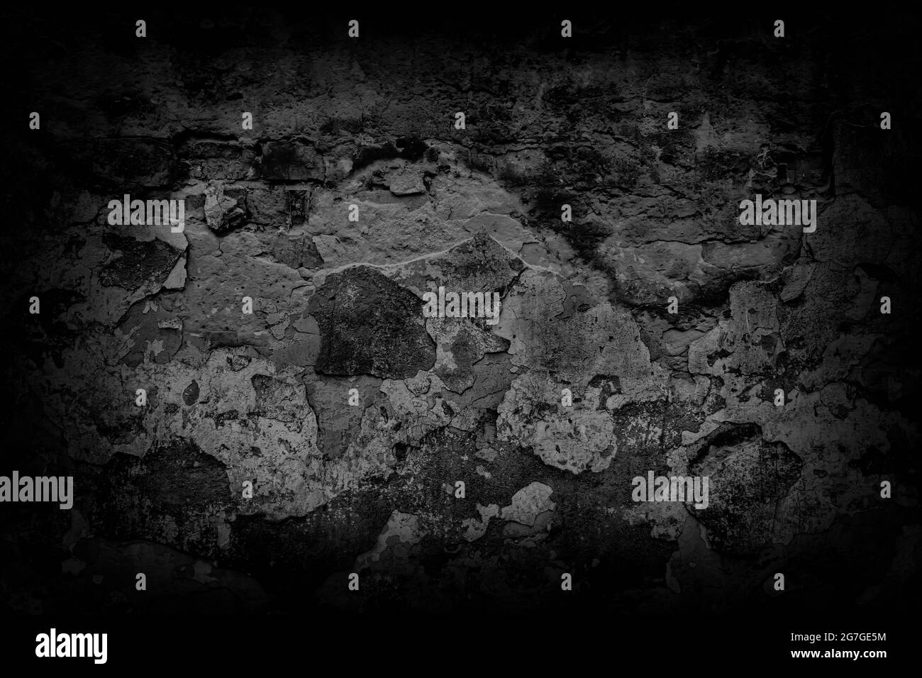 Crumbling and cracks Black and White Stock Photos & Images - Alamy