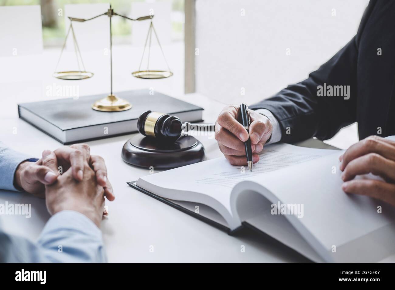 Instructive discussion hi-res stock photography and images - Alamy