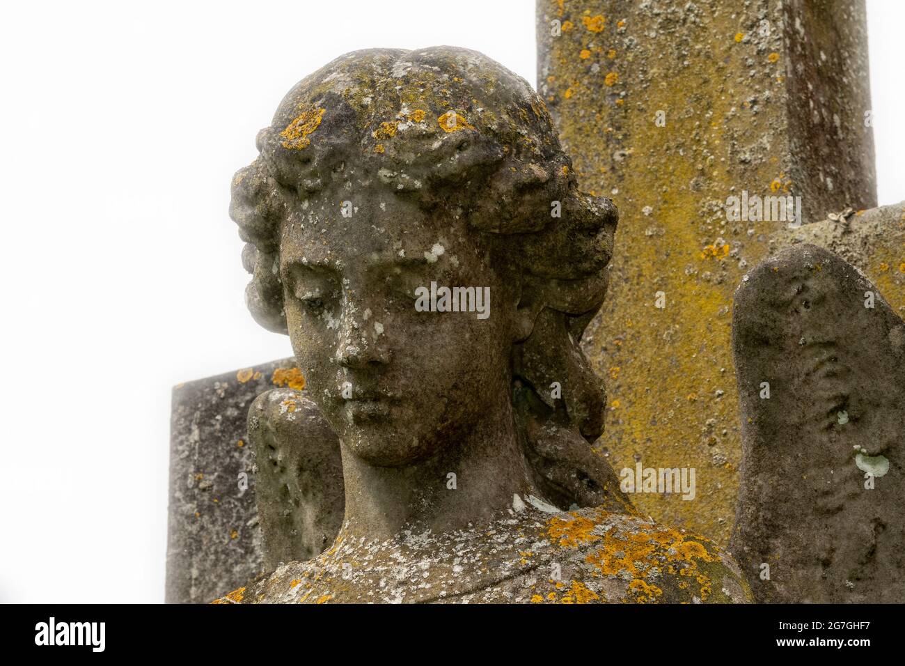 Single angel headstone St Mary's Church, Dennington, Suffolk, UK Stock ...