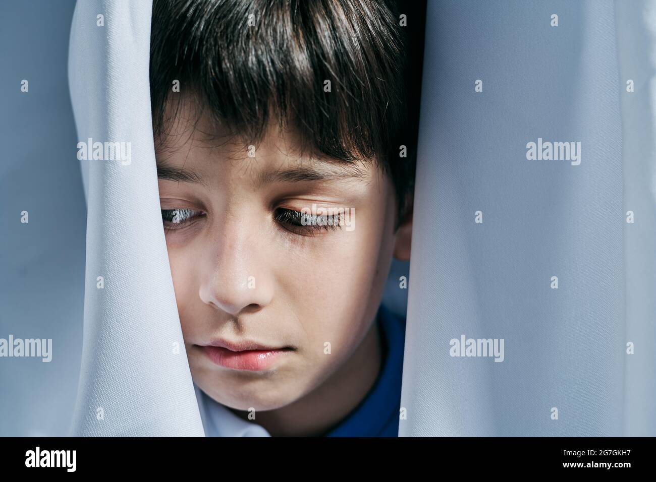 Despair vulnerable hi-res stock photography and images - Alamy