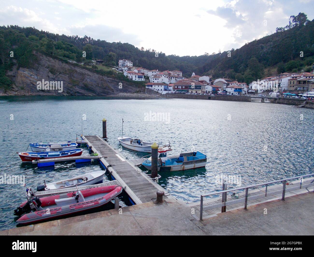 Tazones spain hi-res stock photography and images - Alamy