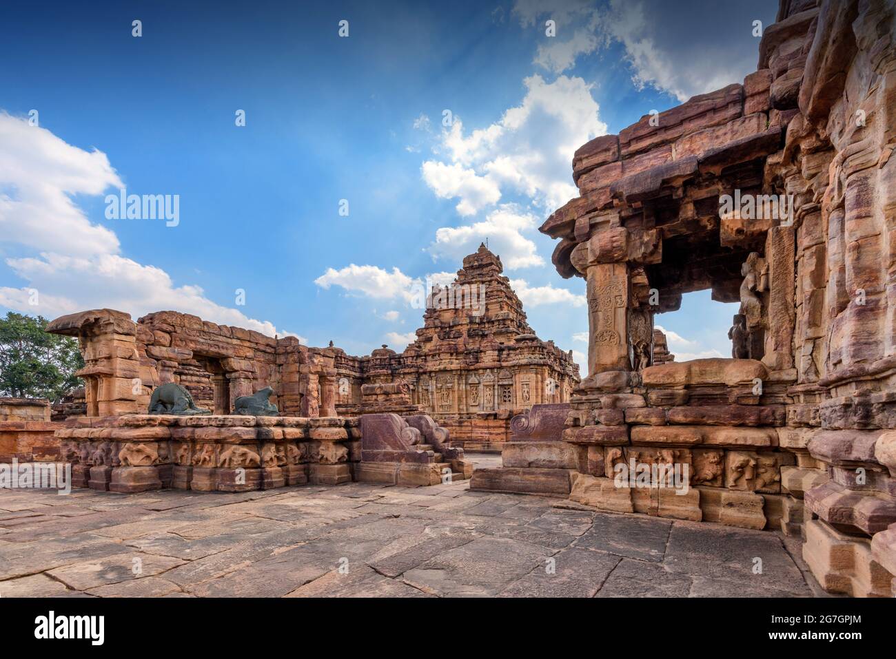 Sangameshwar temple hi-res stock photography and images - Alamy