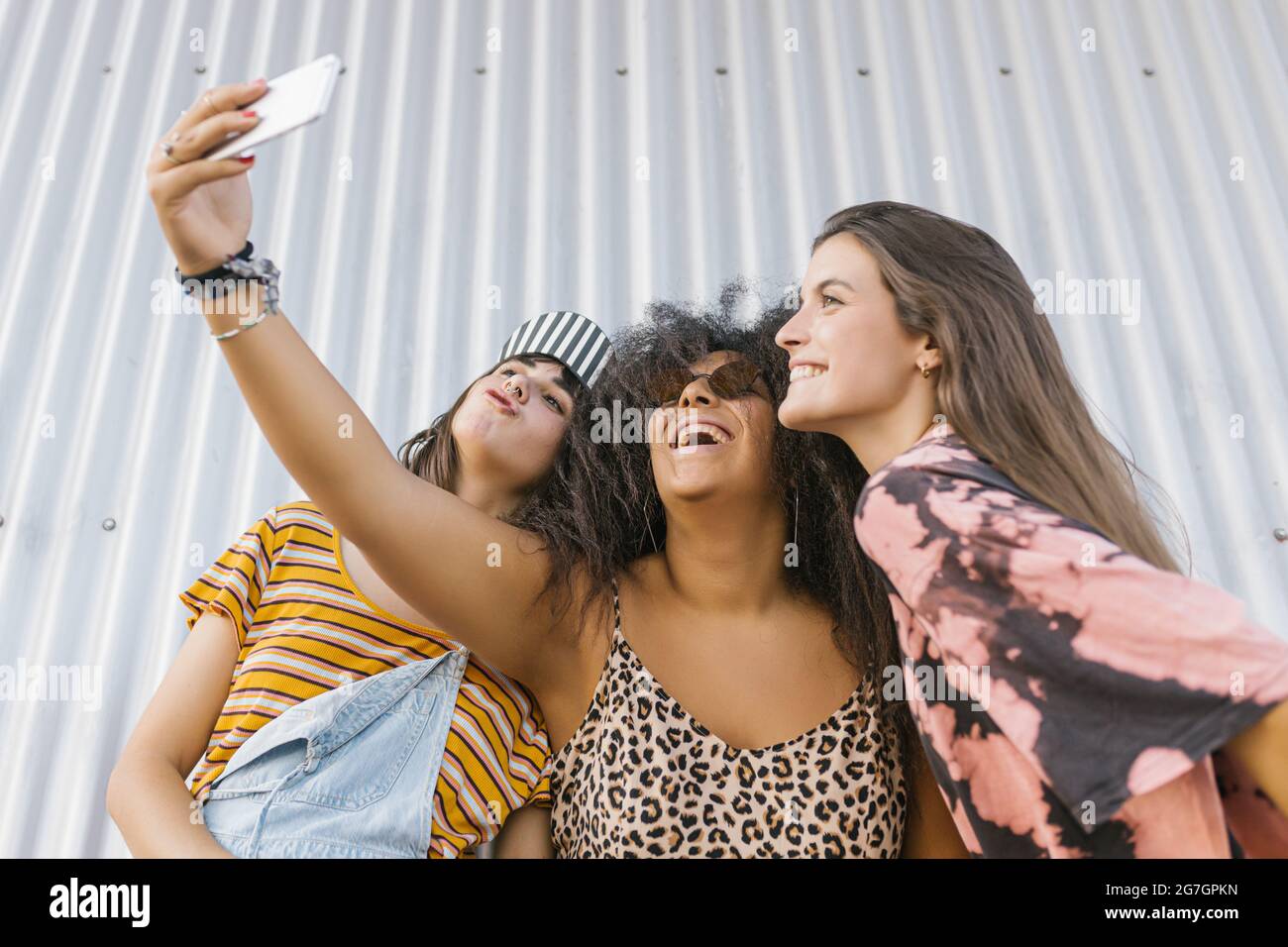 Three teenagers different ethnicity hi-res stock photography and images ...