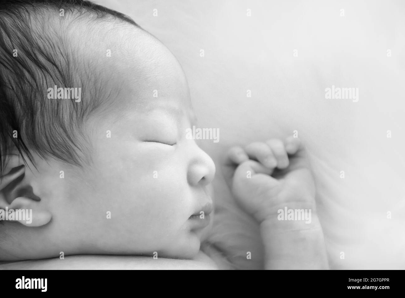 Baby and newborn and sleeping hi-res stock photography and images - Alamy