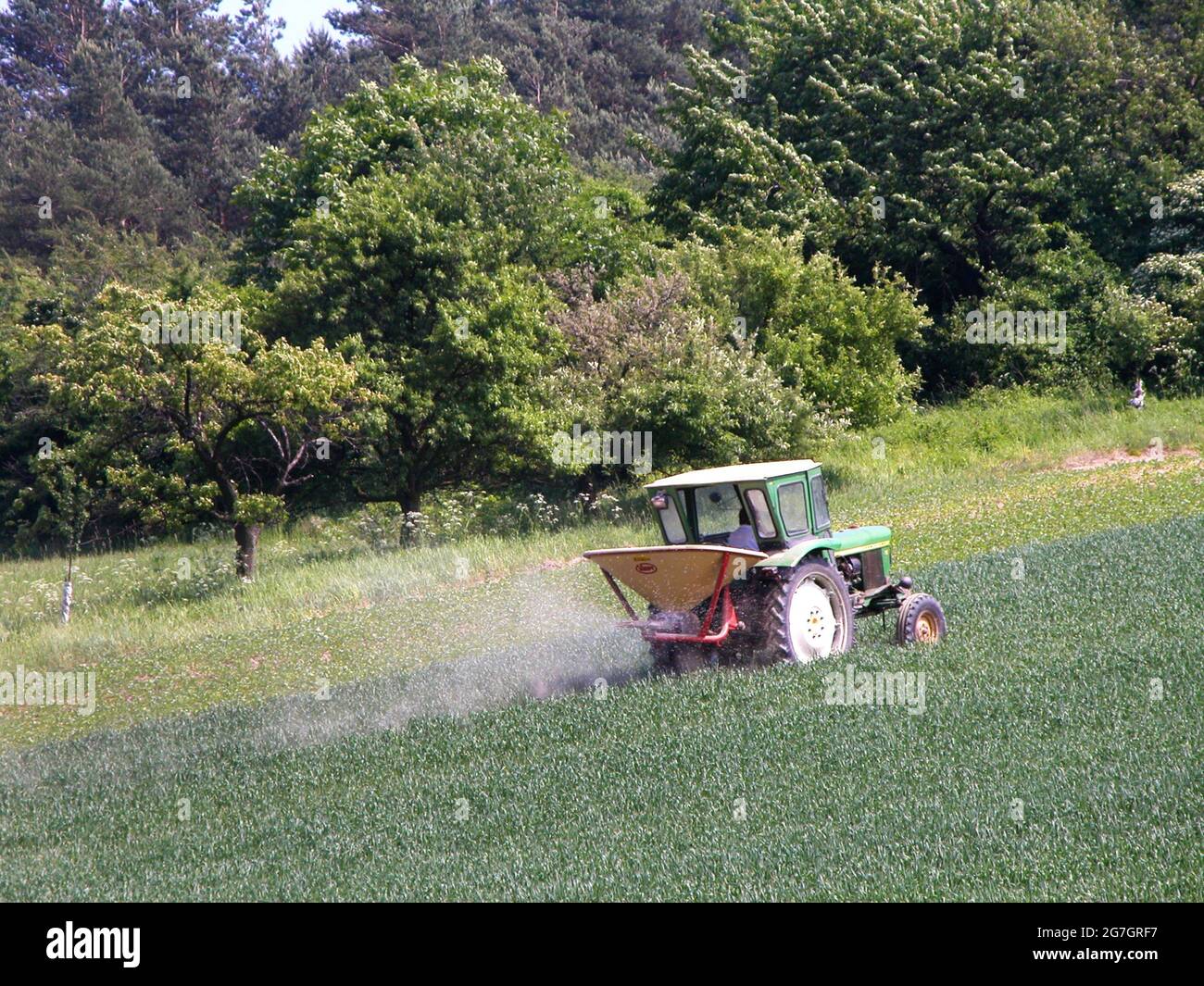 Farmer working a tractor hi-res stock photography and images - Alamy