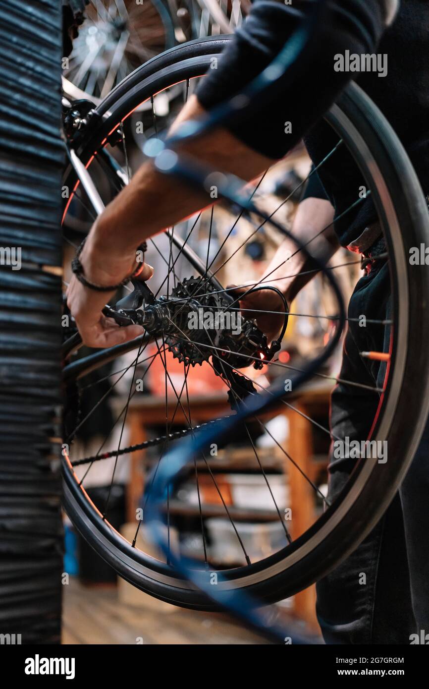 Fix gear hi-res stock photography and images - Alamy