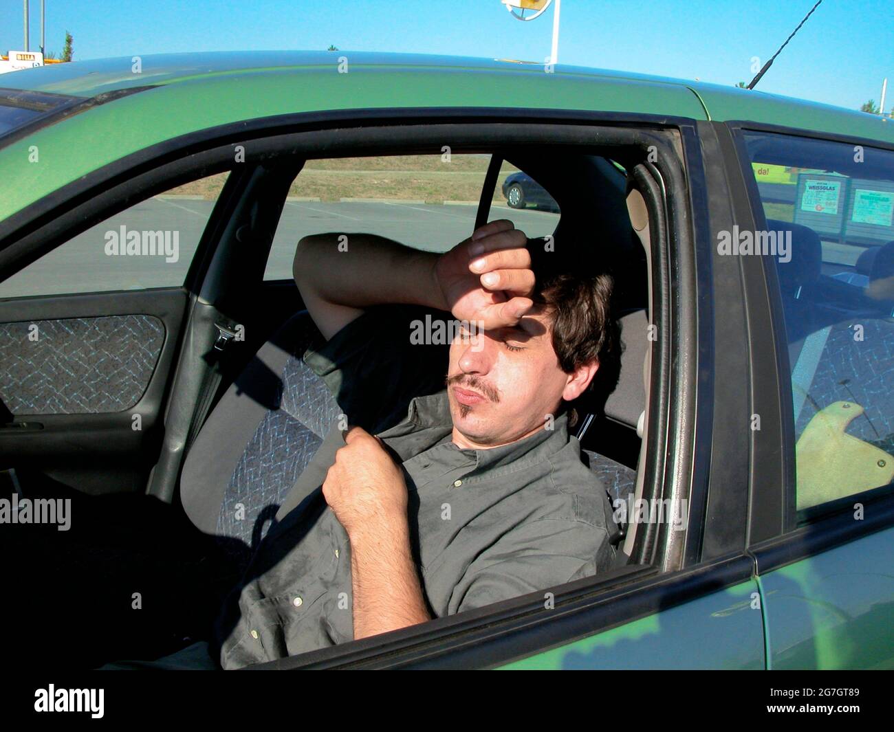 Sweating in the heat hi-res stock photography and images - Alamy