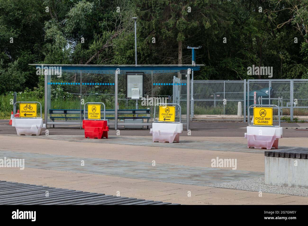 Closed cycle hi-res stock photography and images - Alamy