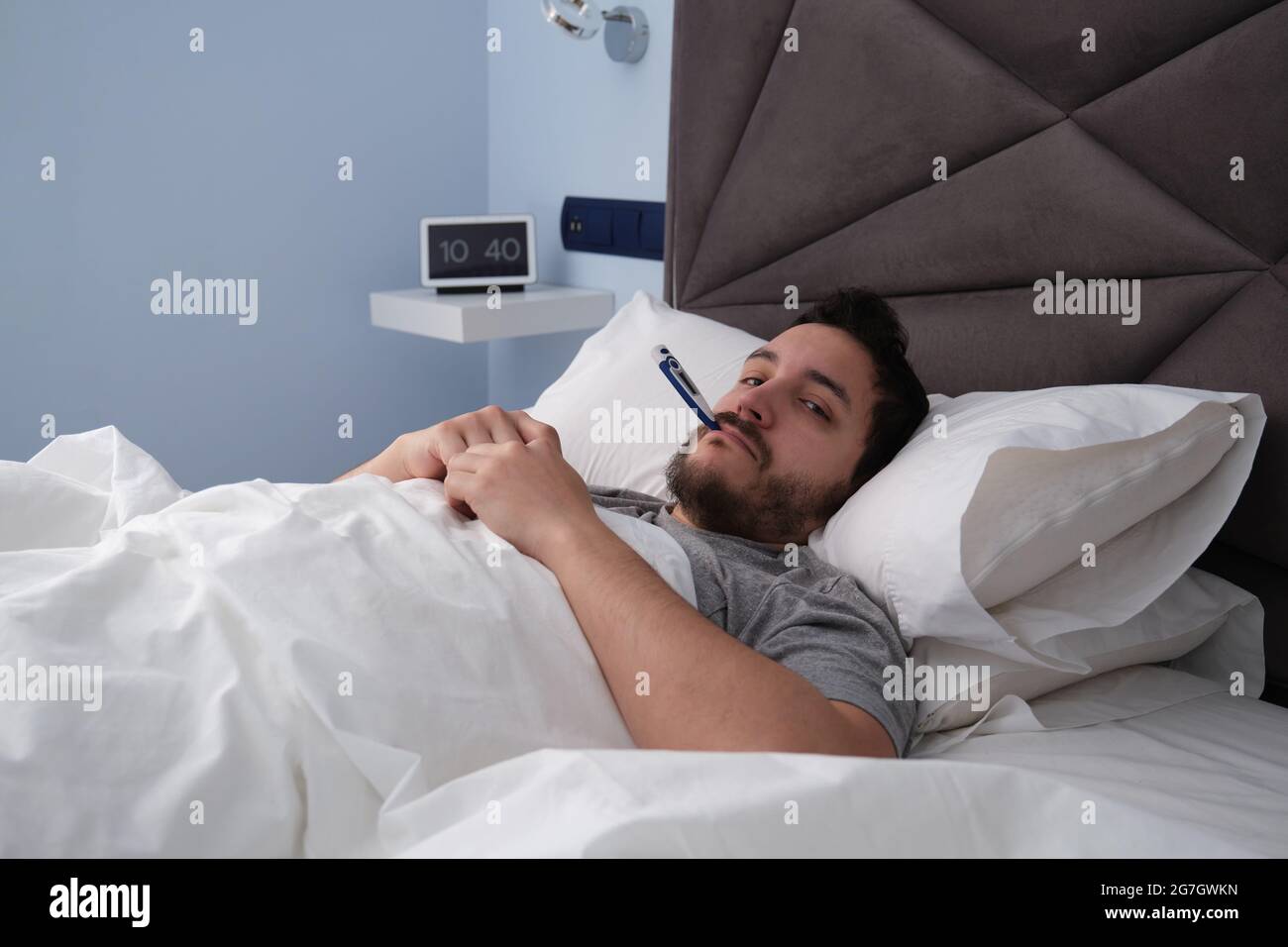 Sick in bed hi-res stock photography and images - Alamy