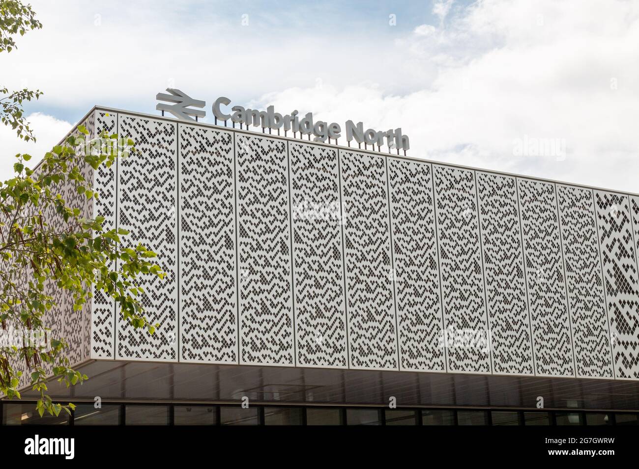 Cambridge north station sign hi-res stock photography and images - Alamy