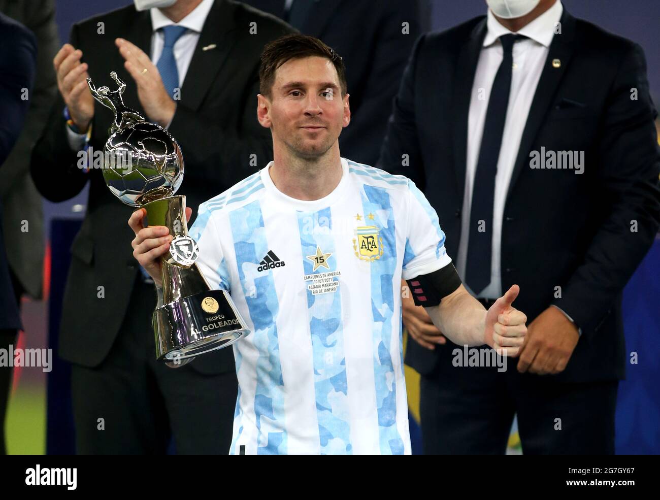 RIO DE JANEIRO, BRAZIL - JULY 10: Lionel Messi of Argentina lift the Top Scorer Award Trophy ...