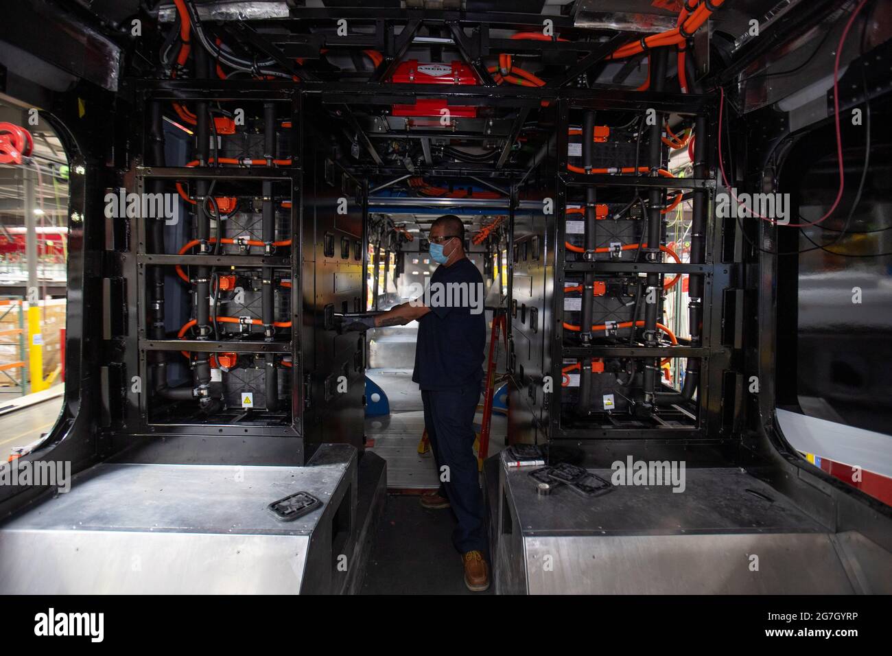 Electrical buses hi-res stock photography and images - Alamy