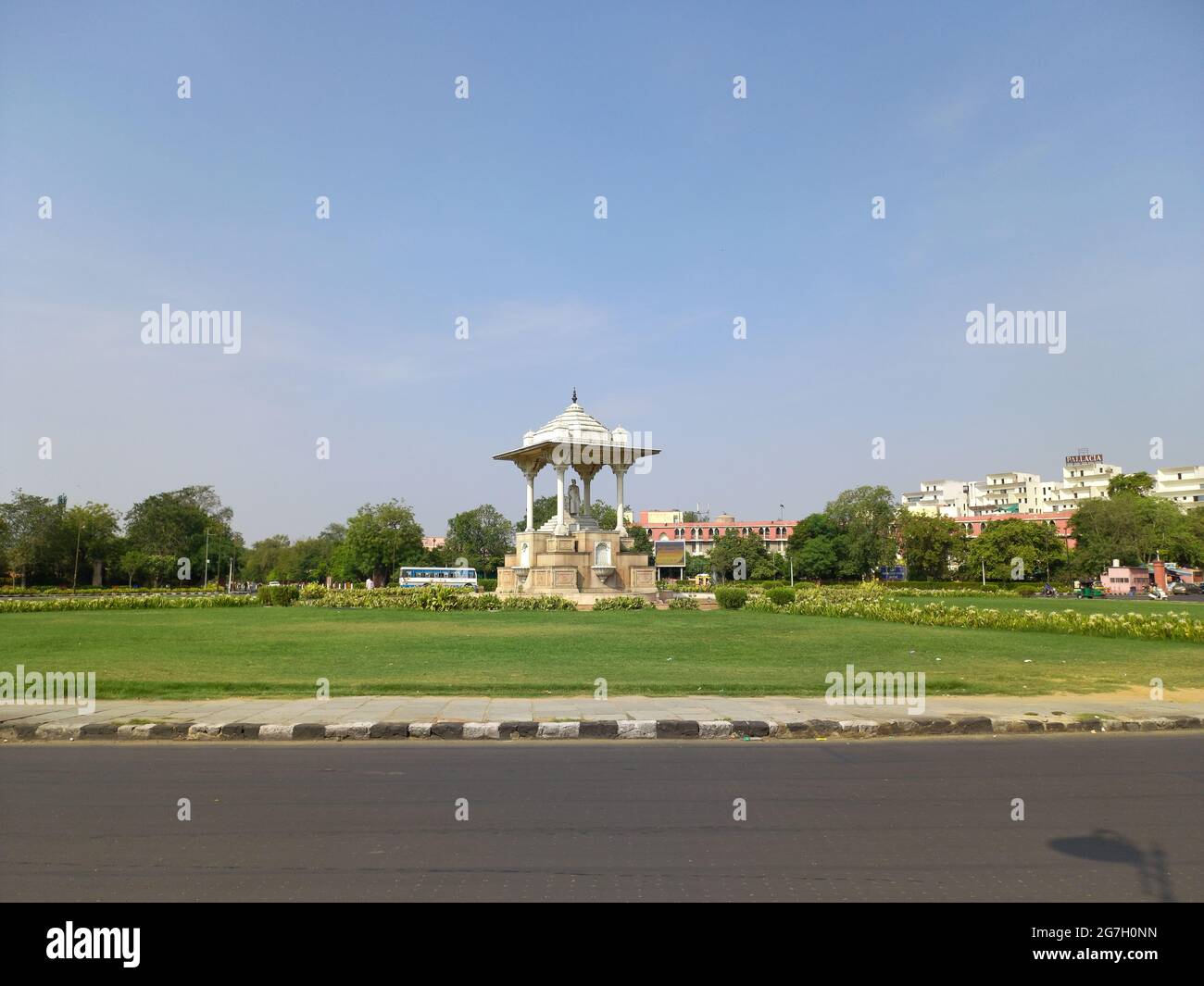 Rajasthan statue circle hi-res stock photography and images - Alamy