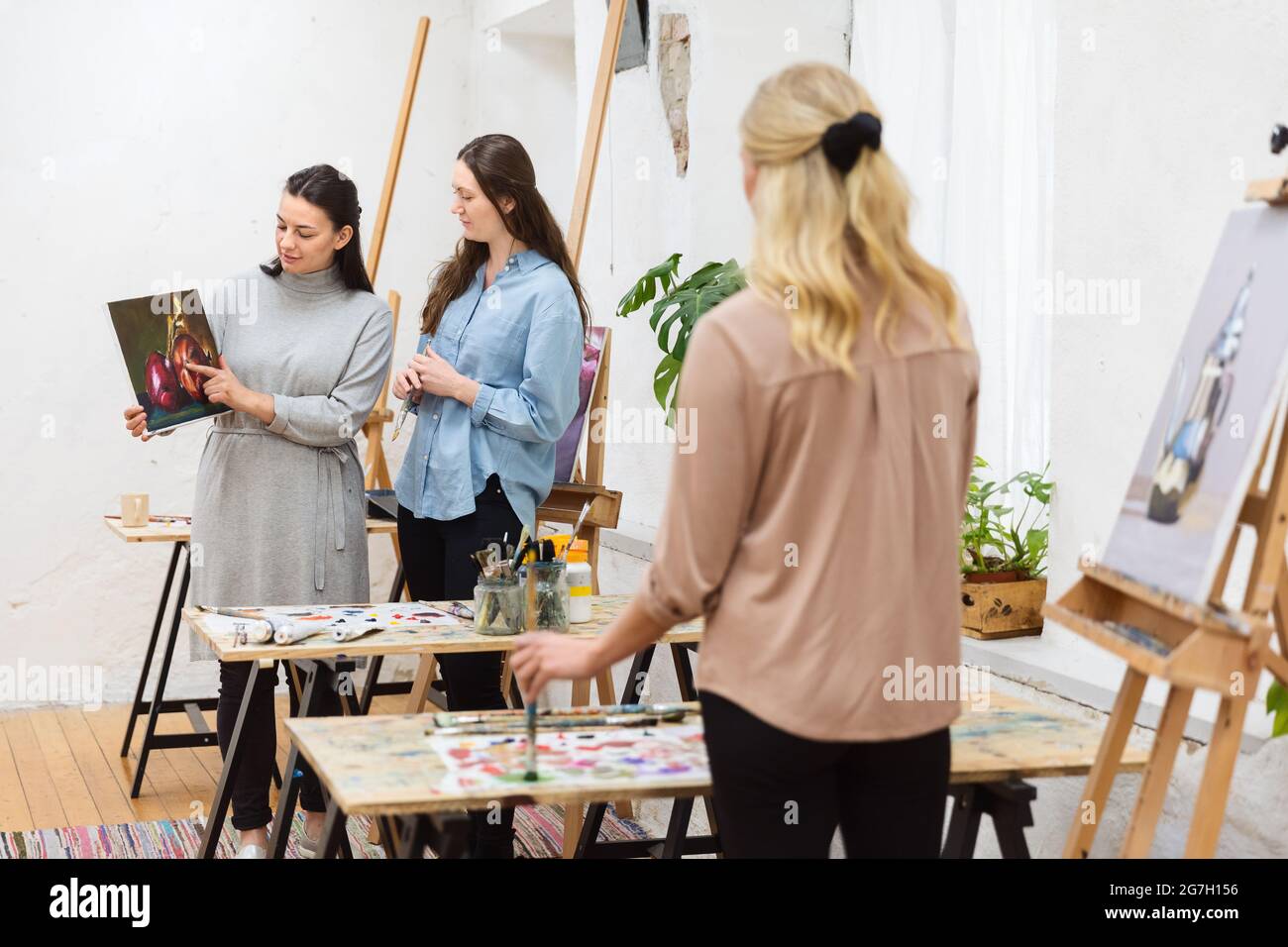 Female artisan talk hi-res stock photography and images - Alamy