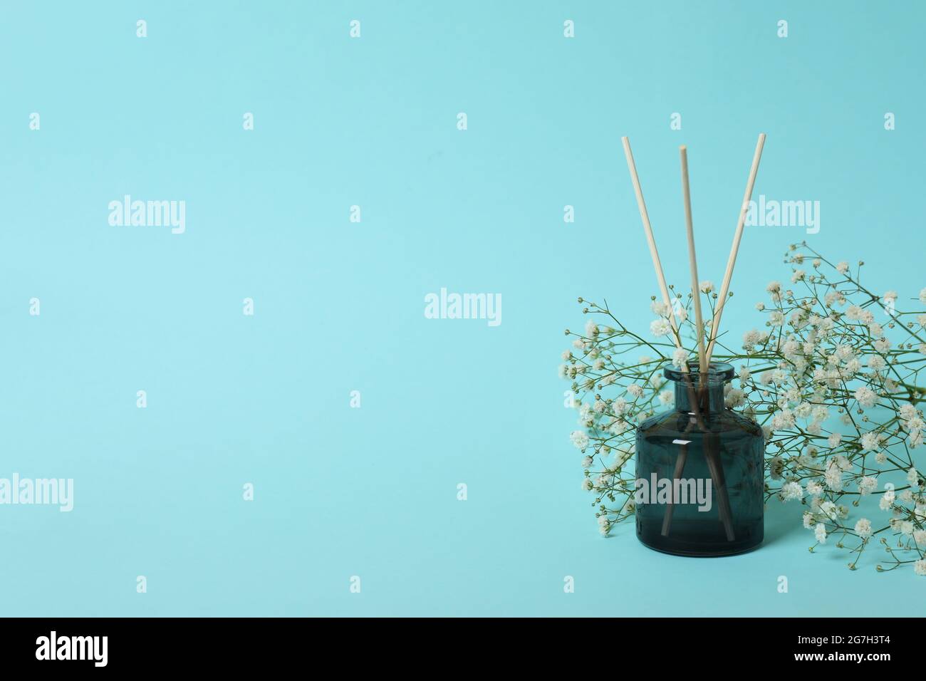 Blue diffuser hi-res stock photography and images - Alamy